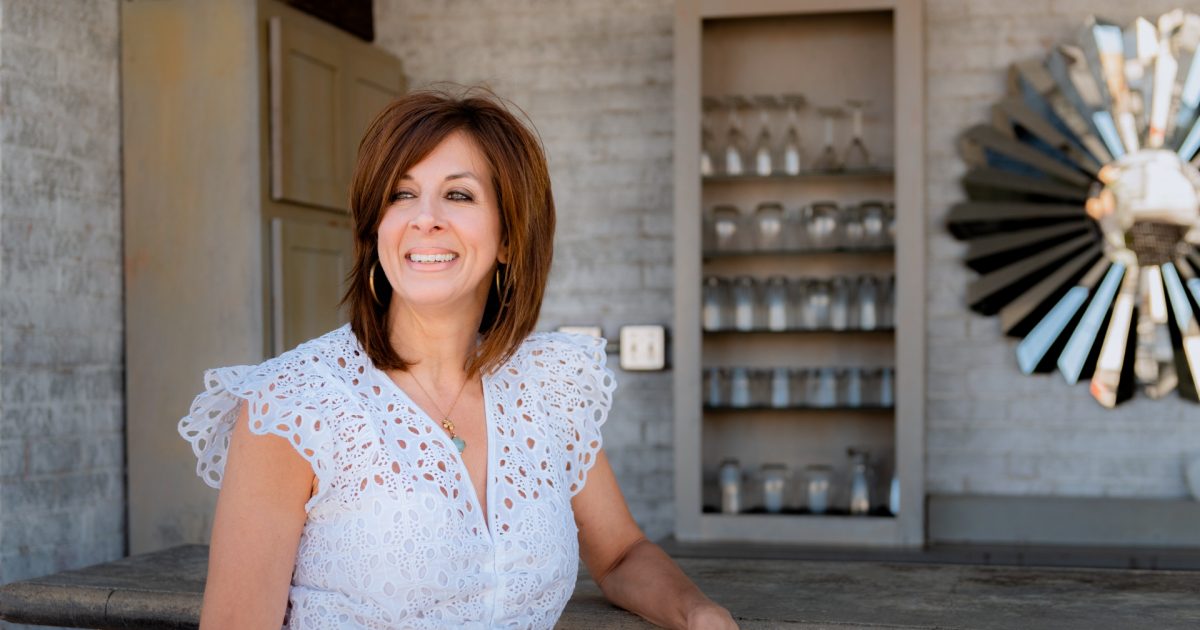 Crown Bearer: Mende Malouf Alford | Visit Jackson